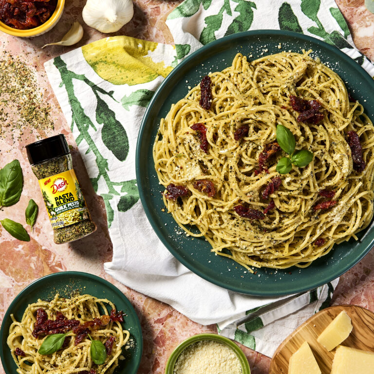 Simple Creamy Pesto Pasta - Dash Salt-Free Products